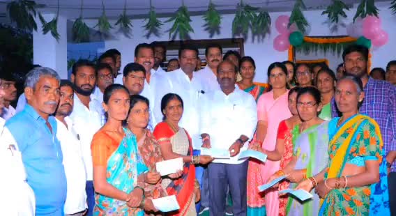 Chityala, Nalgonda : చిట్యాల: రామన్నపేటలో 44 మంది లబ్ధిదారులకు కల్యాణ ...