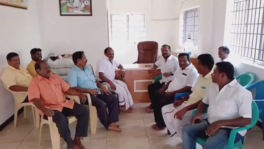 Thottiyam, Tiruchirappalli : தொட்டியம்: நகர ஒன்றிய அலுவலகத்தில் கழக ...