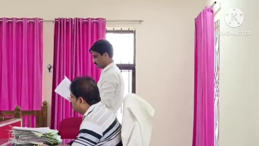 Tumsar, Bhandara : तुमसर: शहरातील बोसनगर येथे रहदारीस अडथळा निर्माण ...