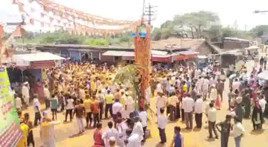 Ramdurg, Belagavi : ರಾಮದುರ್ಗ: ಸೀಮೆಯಿಂದ ಮೆರವಣಿಗೆ ಮೂಲಕ ಮನಿಹಾಳ ಗ್ರಾಮಕ್ಕೆ ...