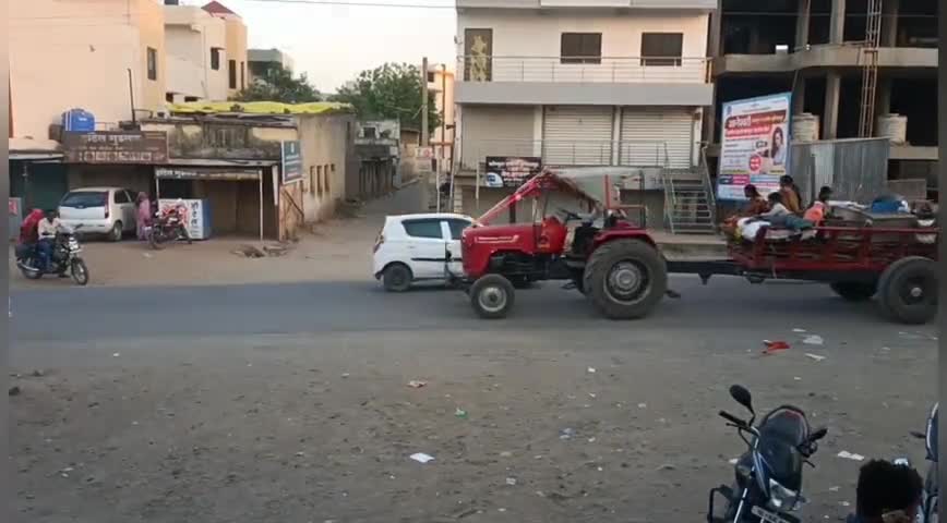 Shevgaon, Ahmednagar : शेवगाव: तालुक्यातील बालमटाकळी येथे किरकोळ ...