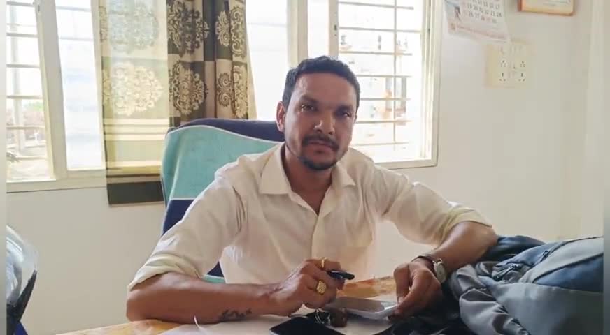 Anjad, Barwani : अंजड़: विद्युत वितरण कंपनी आर-2 के सहायक अभियंता राजेश ...