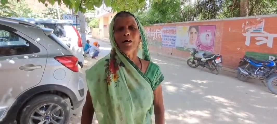 Akbarpur, Kanpur Dehat : अकबरपुर: चिलौली गांव निवासी बुजुर्ग महिला ने ...
