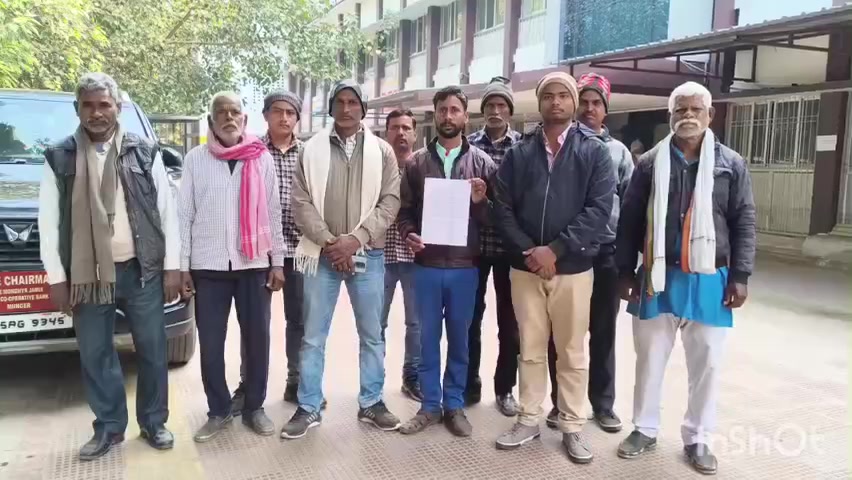 इस्लामनगर अलीगंज: सहोड़ा के ग्रामीणों ने सरस्वती पूजा शोभायात्रा व ...