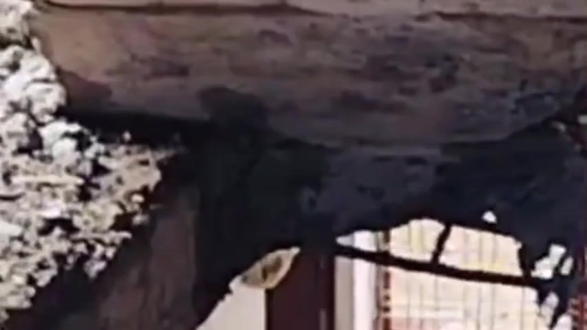 बिल्हौर: चौबेपुर के मरियानी गांव में आकाशी बिजली गिरने से मकान ...